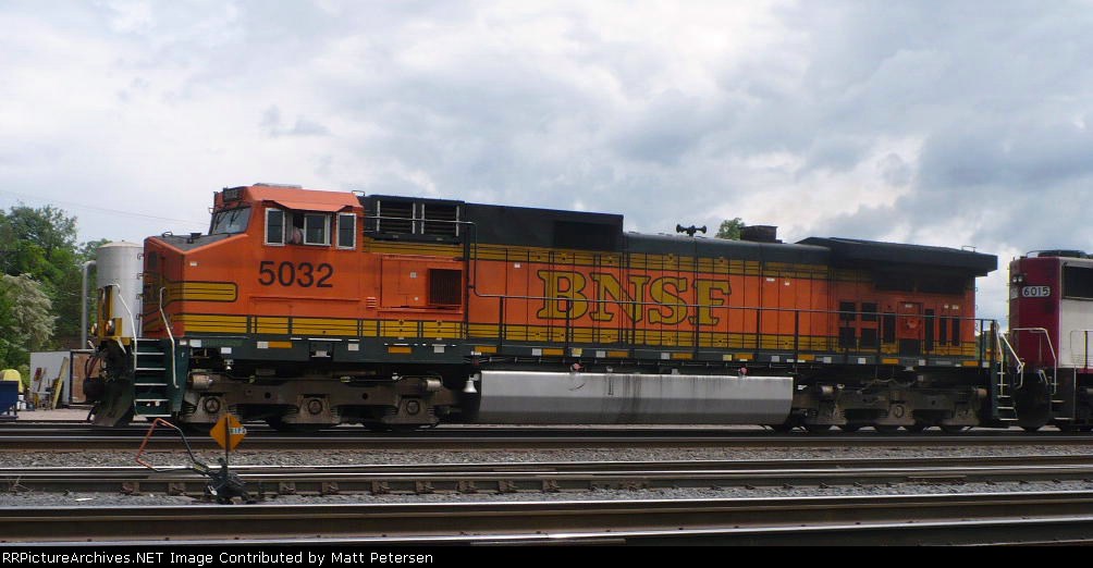 BNSF 5032